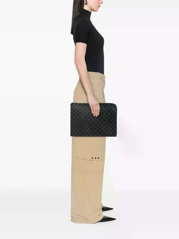 LOUIS VUITTON 2017 Damier Graphite Pochette Jour Gm Clutch Bag