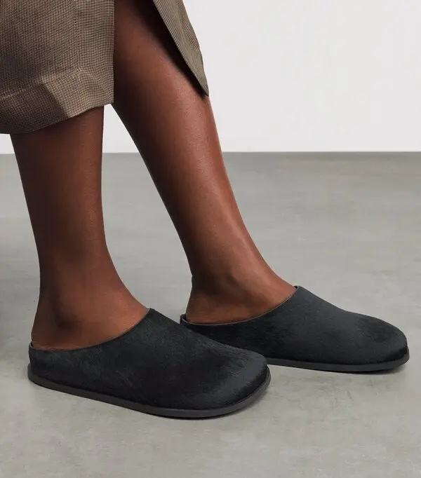 A.emery Cow Hair Lou Clogs - Black