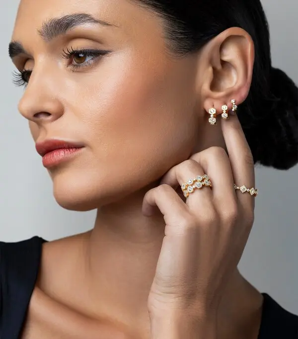DAVID MORRIS Yellow Gold And Diamond Triolette Oval Ring