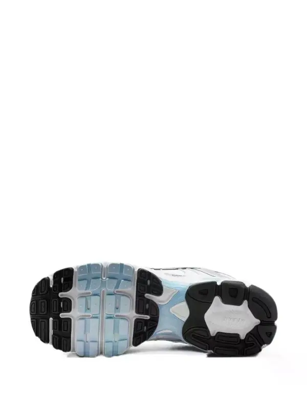 Nike Max Moto 2k Low-top Sneakers