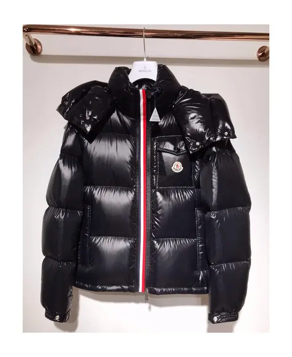 Moncler Montbeliard Short Down Jacket With Hood - Black