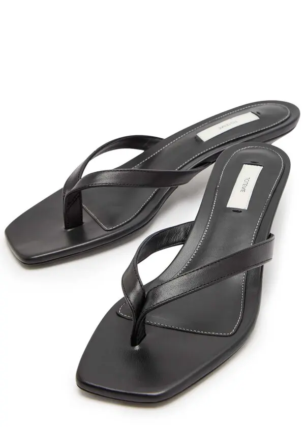 TOTEME Leather Flip Flops