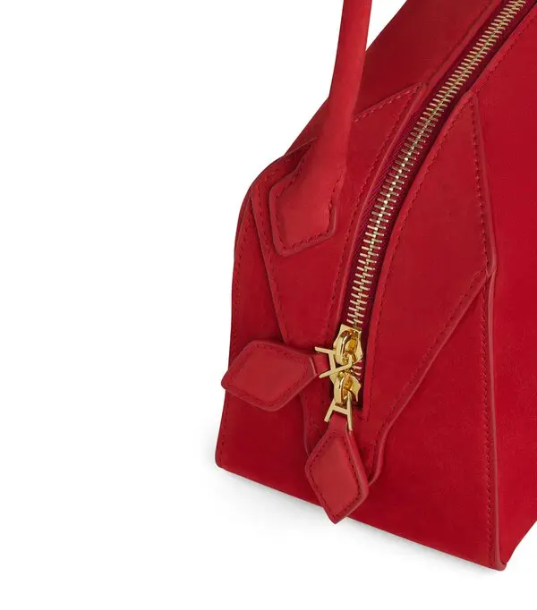 Alaïa Le Bouledogue Shoulder Bag - Red