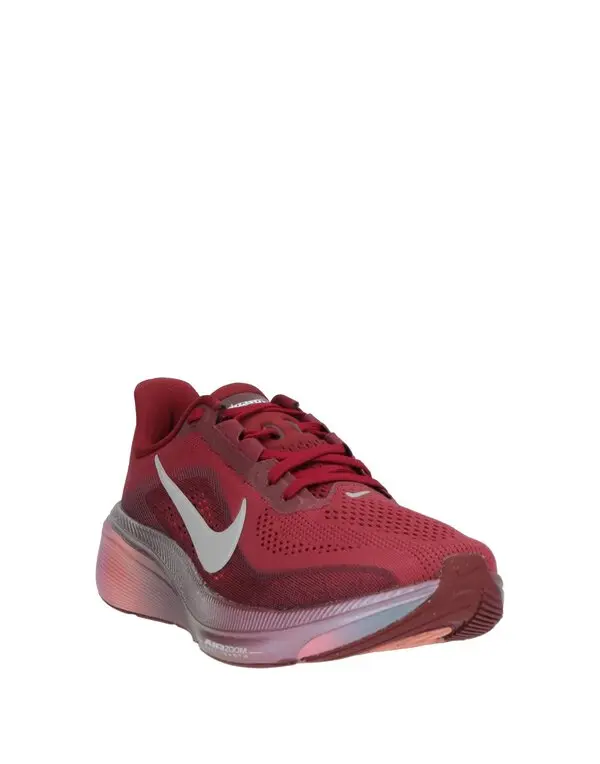 Nike Low-top Sneakers - Red