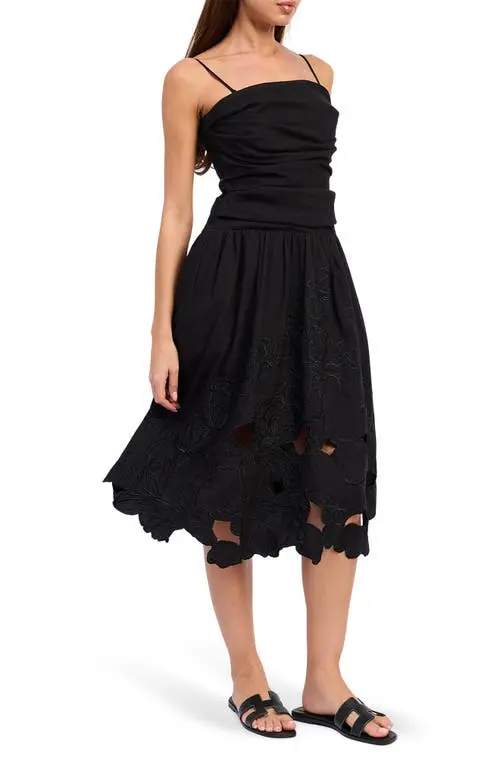 EN SAISON Mabel Embroidered Midi Dress