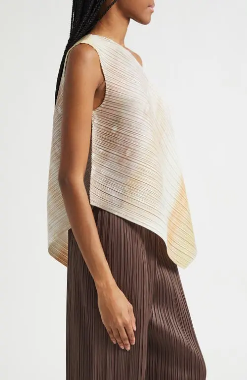 Issey Miyake One-shoulder Pleated Top
