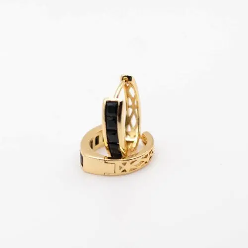IVY & PEARL CO. Onyx Huggie Earrings In 14k Filled - Gold