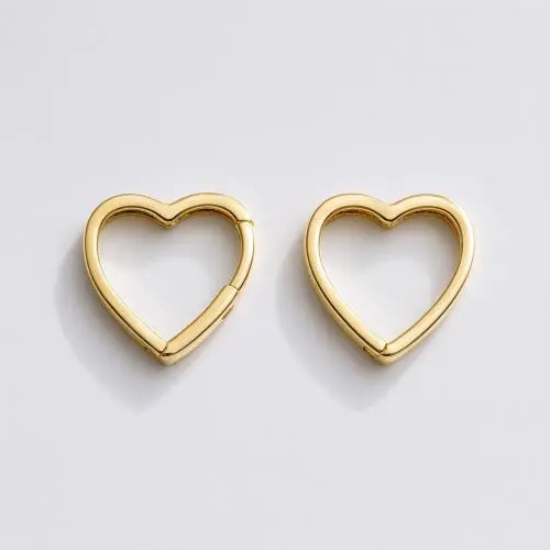 IVY & PEARL CO. The Bellamy Heartline Hoops
