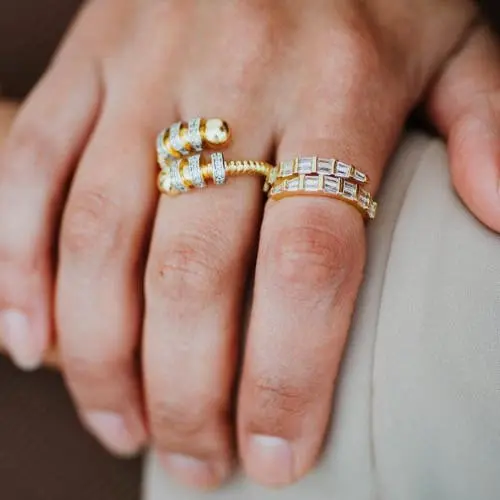 IVY & PEARL CO. The Astoria Baguette Crest Ring