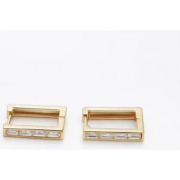 IVY & PEARL CO. The Windsor Baguette Hoop Earrings - Gold