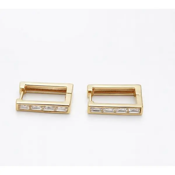 IVY & PEARL CO. The Windsor Baguette Hoop Earrings - Gold