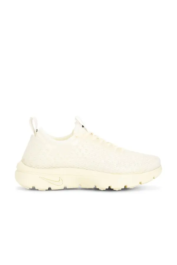 Nike Rejuven8 Og Sp Jel Sneaker In Cream - Muslin & Pale Ivory