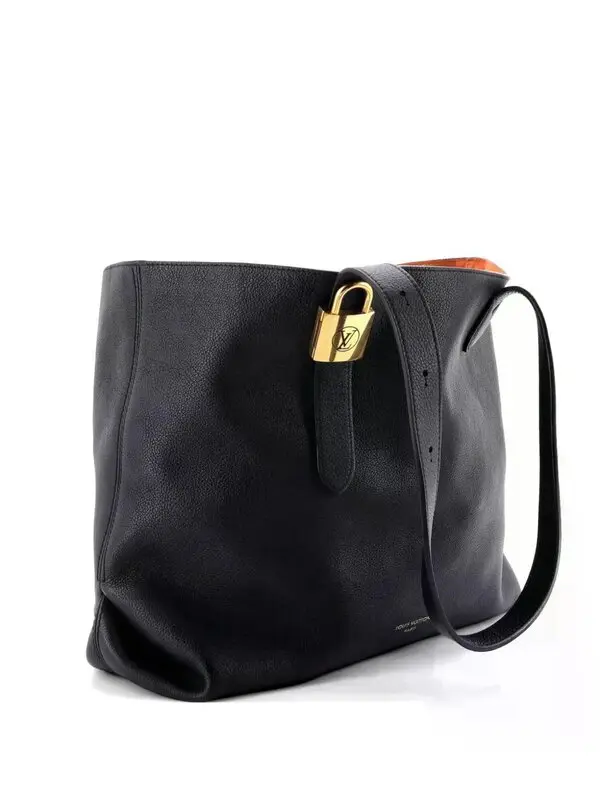 LOUIS VUITTON Leather Mm Tote Bag - Black