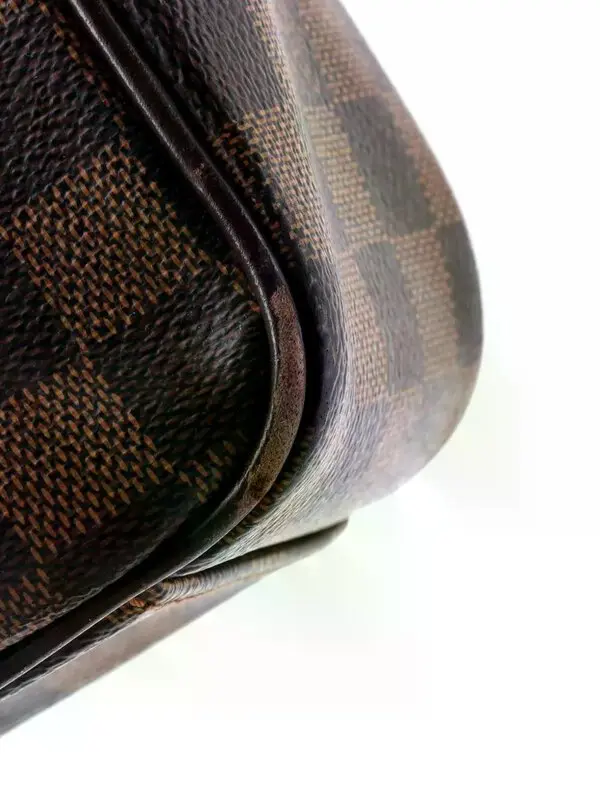 LOUIS VUITTON Shelton Messenger Bag Mm