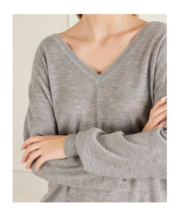 FRAME Long-sleeved V-neck Sweater