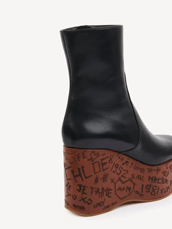 Chloé Maxime Boots With Platform Sole And Side Zip Closure