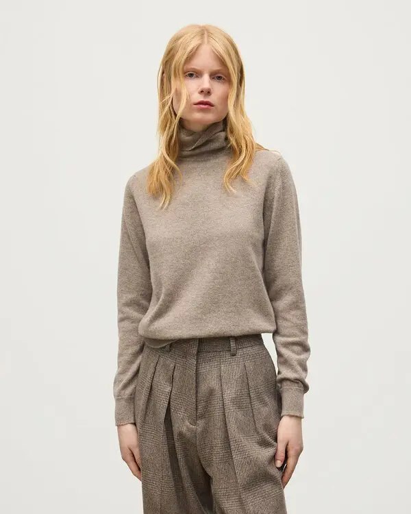 Johnstons Of Elgin Iris" Classic Cashmere Roll Neck Jumper