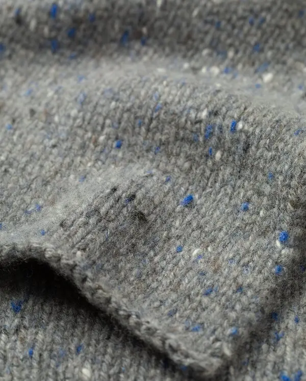 Johnstons Of Elgin Tiree Donegal Cashmere Scarf - Grey