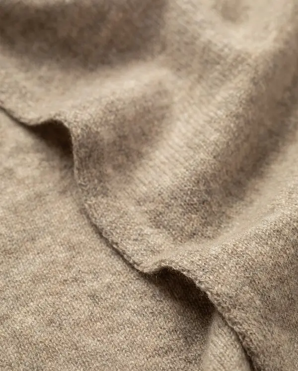 Johnstons Of Elgin Raeburn Light Cashmere Travel Stole - Brown