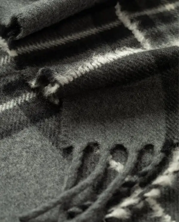 Johnstons Of Elgin Mach Tartan Cashmere Scarf - Grey