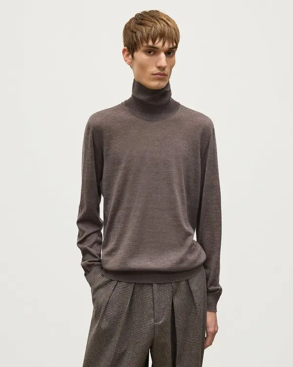 Johnstons Of Elgin Fin Cashmere Roll Neck Jumper