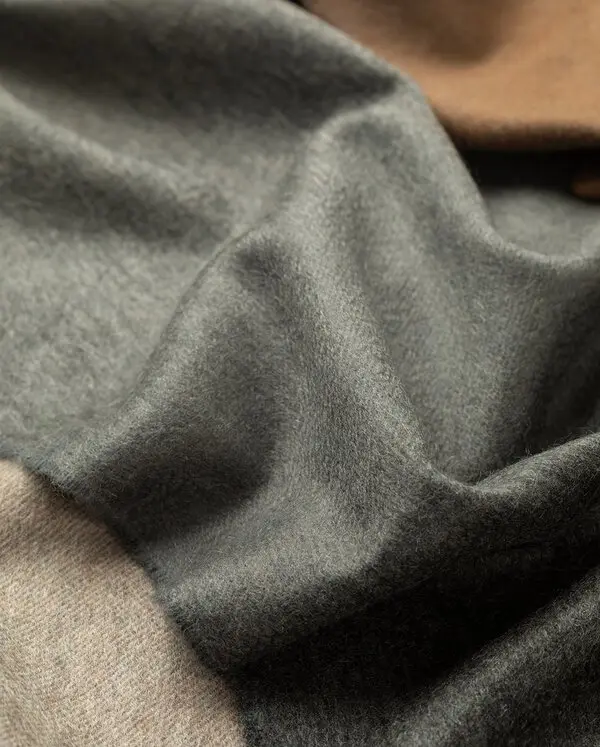 Johnstons Of Elgin Umbra Ombré Cashmere Scarf
