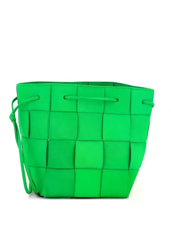Bottega Veneta Cassette Maxi Intrecciato Leather Bucket Bag - Green