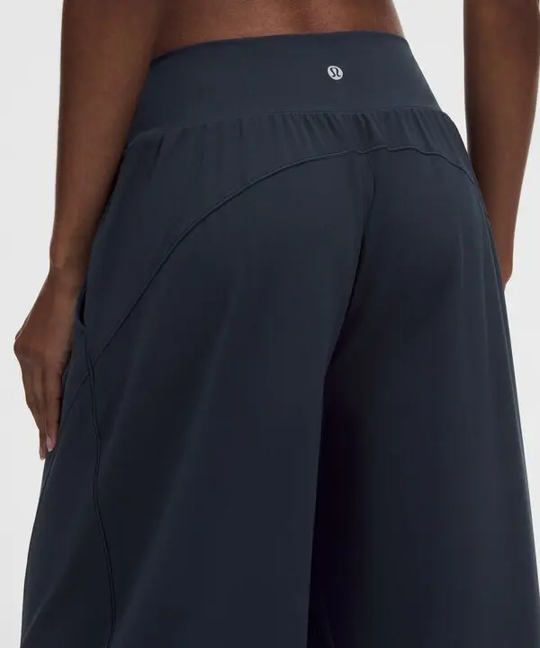 Lululemon Groove Low-rise Relaxed Cinch Pant - True Navy