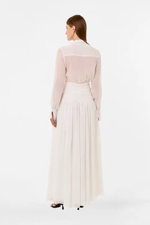 NICHOLAS Jocelyn Silk Maxi Dress With Plunging Neckline And Ruched Waist - Ivory