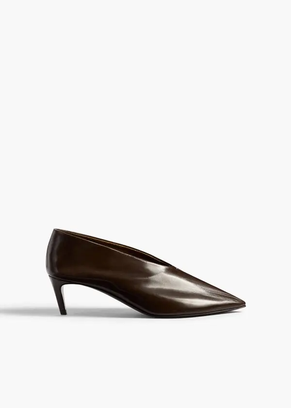 Khaite Miriam Low Heel Pumps In Glazed Leather - Cacao