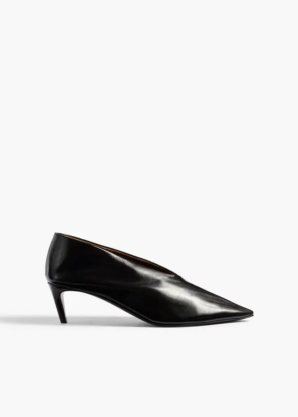 Khaite Miriam Low Heel Pumps In Glazed Leather - Black