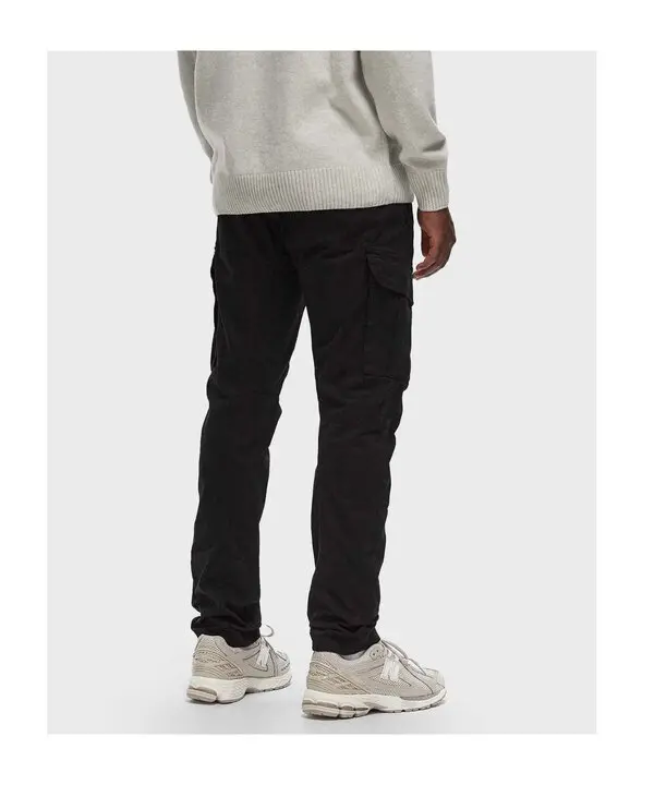 C.P. COMPANY Lens Detailed Tapered-leg Cargo Pants - Black