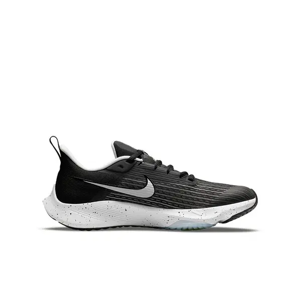 Nike Zoom Speed 2 Low Top Sneakers