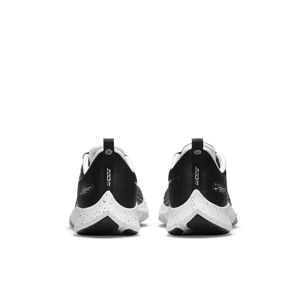 Nike Zoom Speed 2 Low Top Sneakers