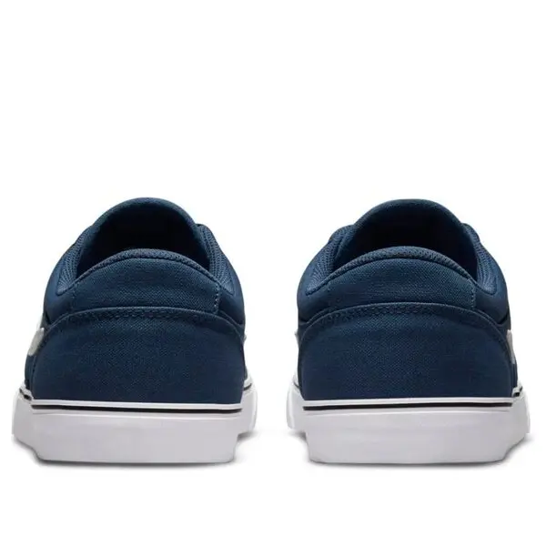 Nike Chron 2 Canvas Sb Low Top Sneakers - Blue/white