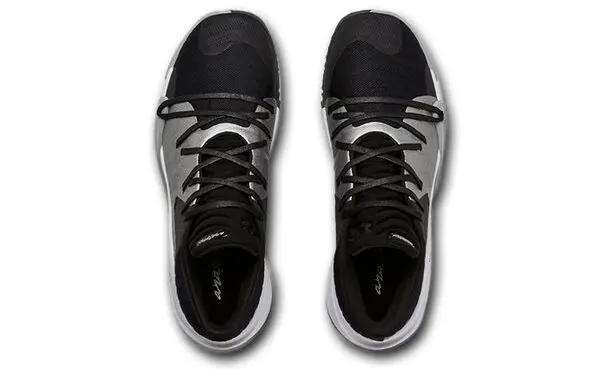 Under Armour Anatomix Spawn Low Top Sneakers - Black/silver