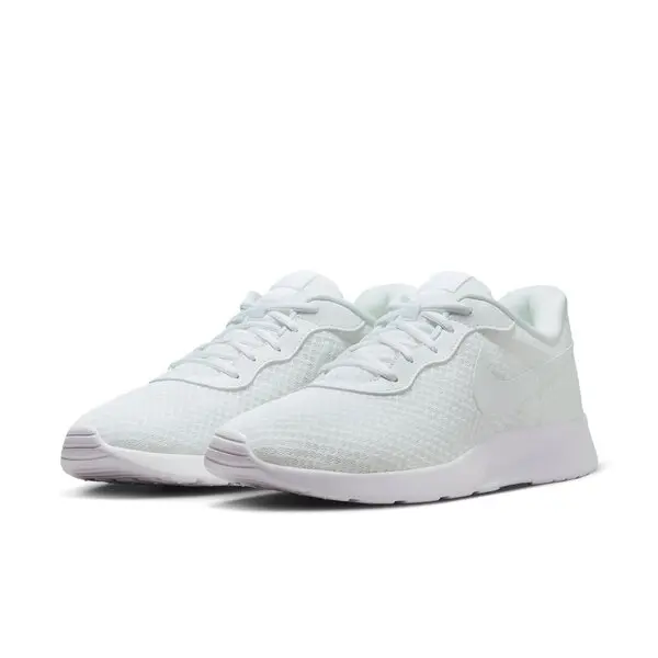 Nike Tanjun Flyease Athletic Sneakers