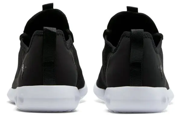 PUMA Carson 2 X Knit Low Top Sneakers