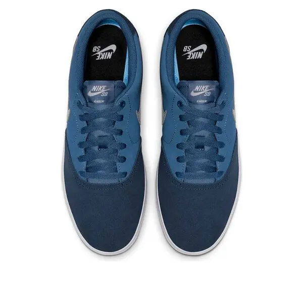 Nike Check Solar Sb Low Top Sneakers