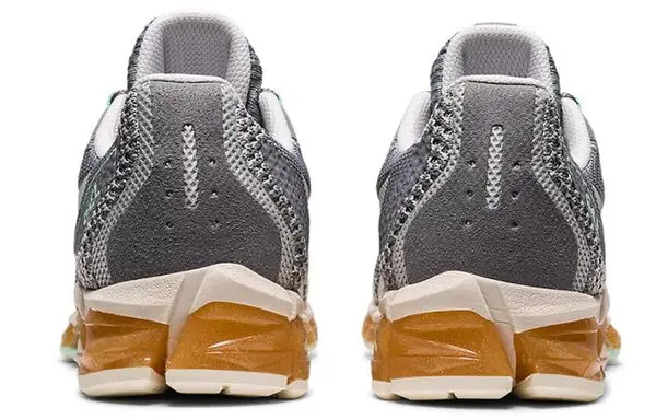 Asics Gel Quantum 360 6 Knit Sneakers - Gray/white