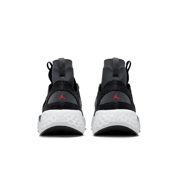 JORDAN Air Delta 3 Mid - Black