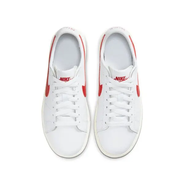 Nike Blazer Low Sneakers