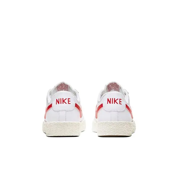 Nike Blazer Low Sneakers