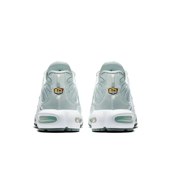Nike Max Plus Se Athletic Sneakers