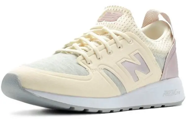 NEW BALANCE 420 Sneakers - White