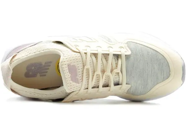 NEW BALANCE 420 Sneakers - White