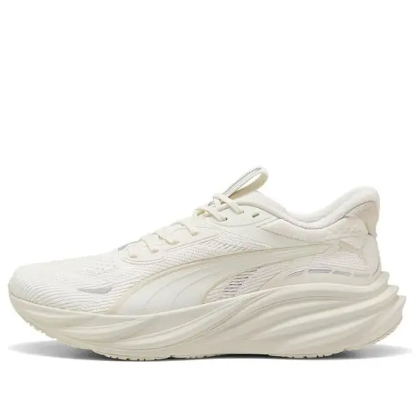 PUMA Magnify Nitro 3 Sneakers