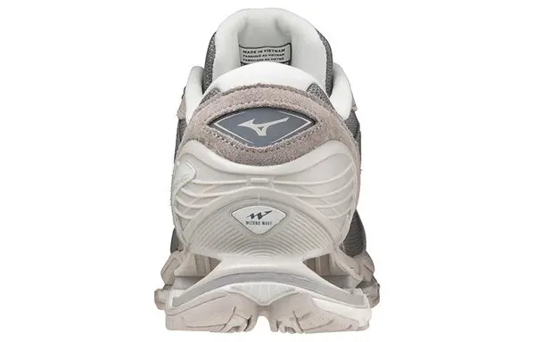 Mizuno Wave Prophecy Ls "mockingbird" Low Top Sneakers - Grey