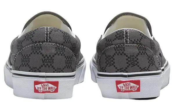 VANS Classic Slip-on Sneakers - Default Colorway