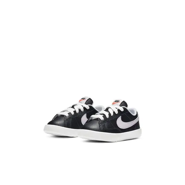 Nike Blazer Low Sneakers